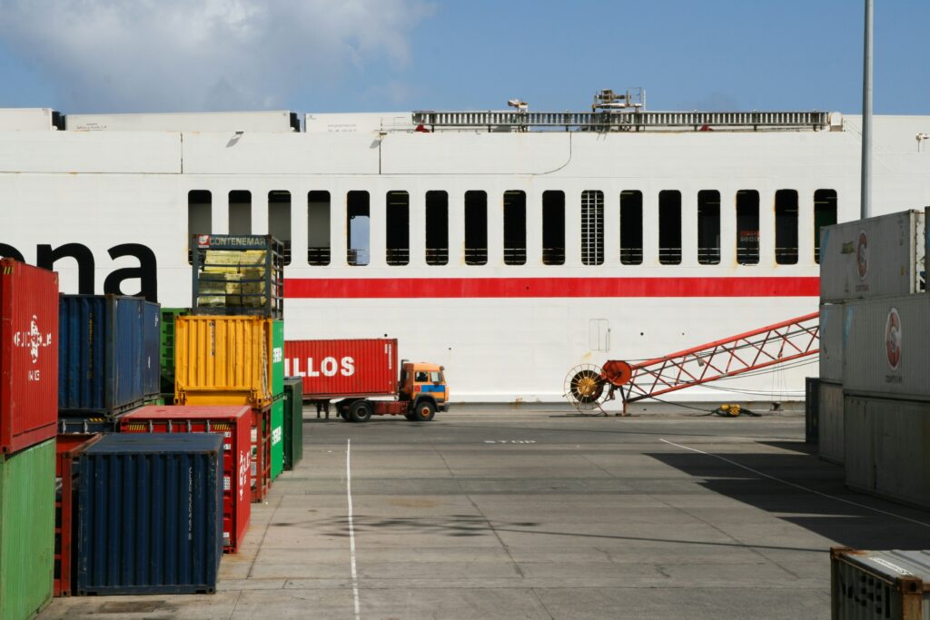 Political talks and real impact | HQAM